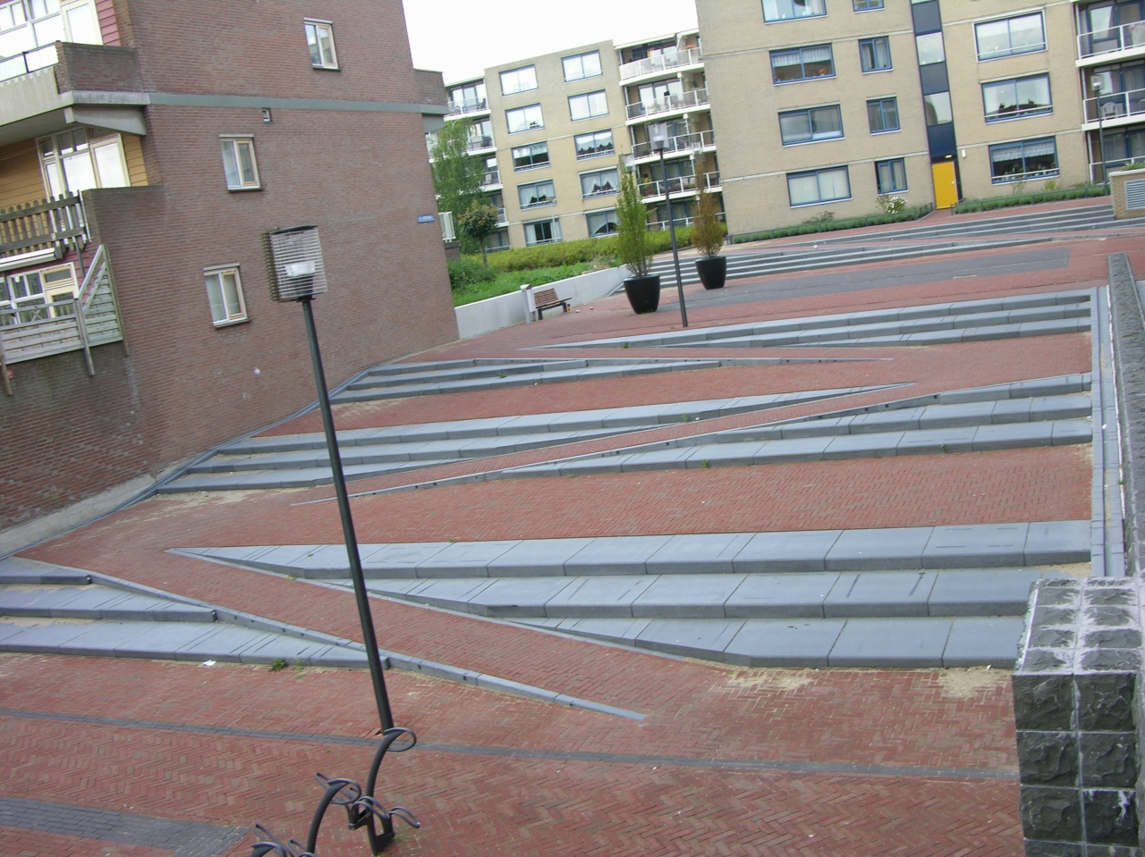 LEVERANCIER VOOR WEG- EN WATERBOUW