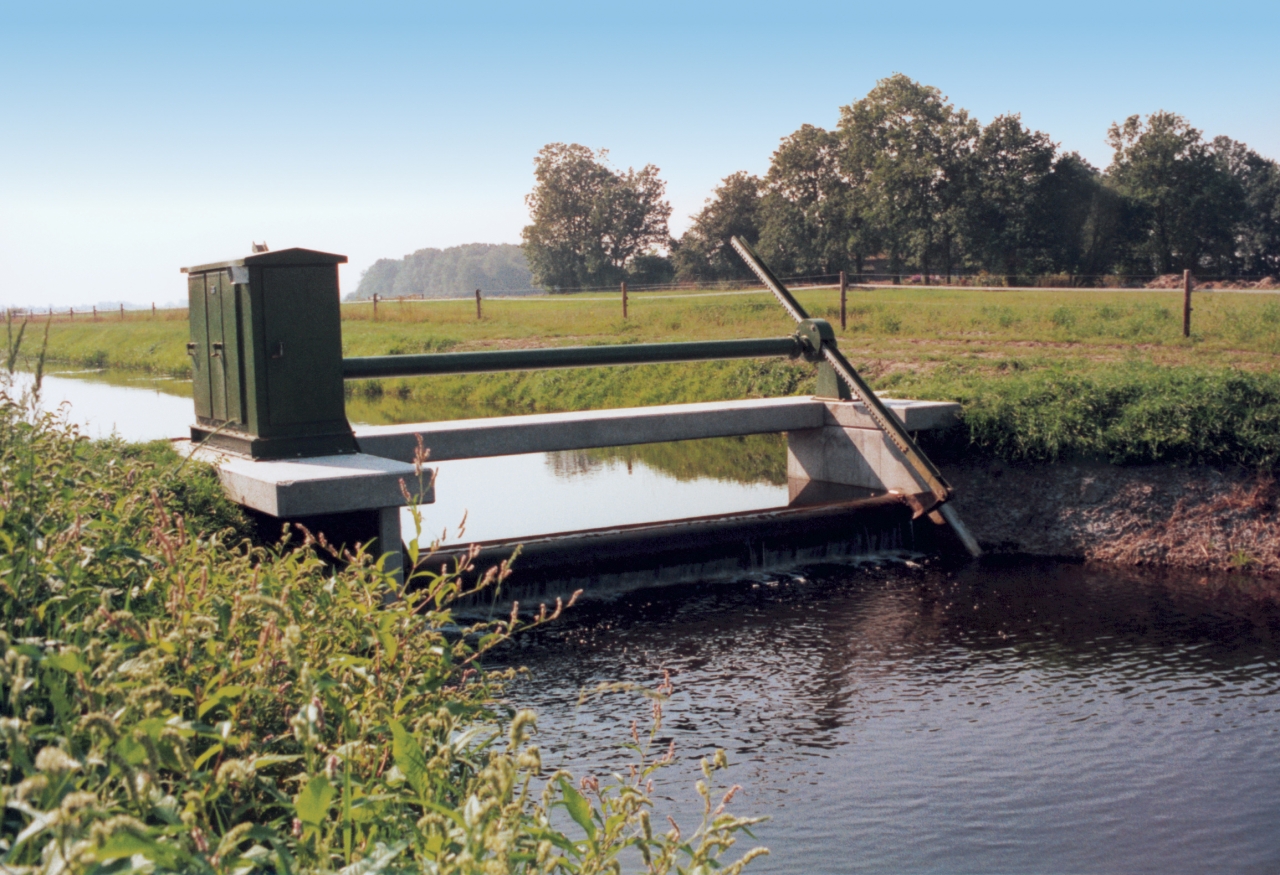 LEVERANCIER VOOR WEG- EN WATERBOUW