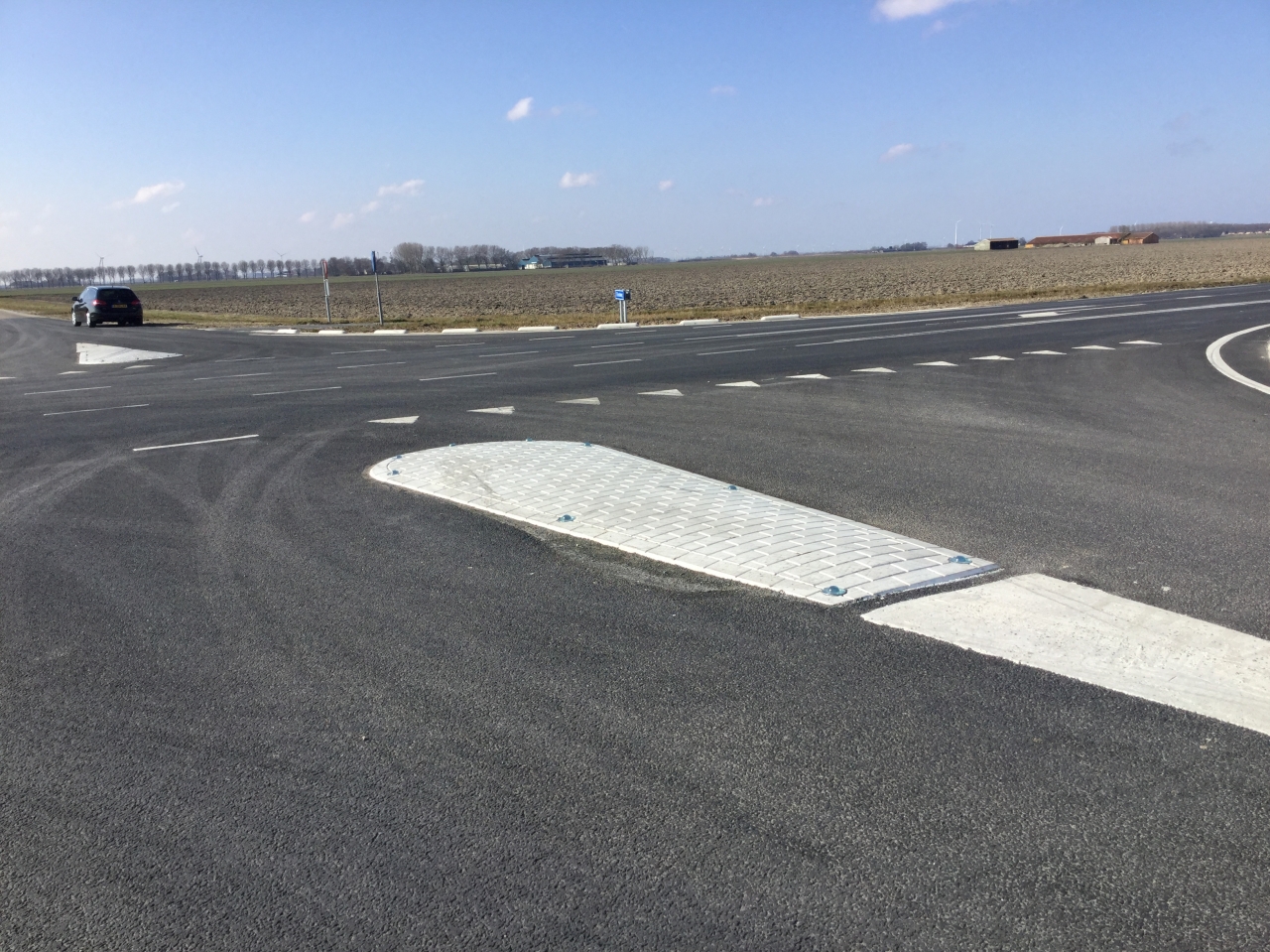 LEVERANCIER VOOR WEG- EN WATERBOUW